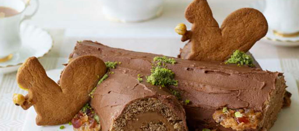 Beca's Gingerbread Latte Yule Log - The Great British Bake Off | The ...