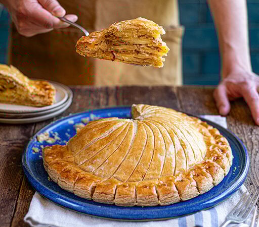 Paul Hollywood’s Dauphinoise Potato and Caramelised Onion Pithivier ...