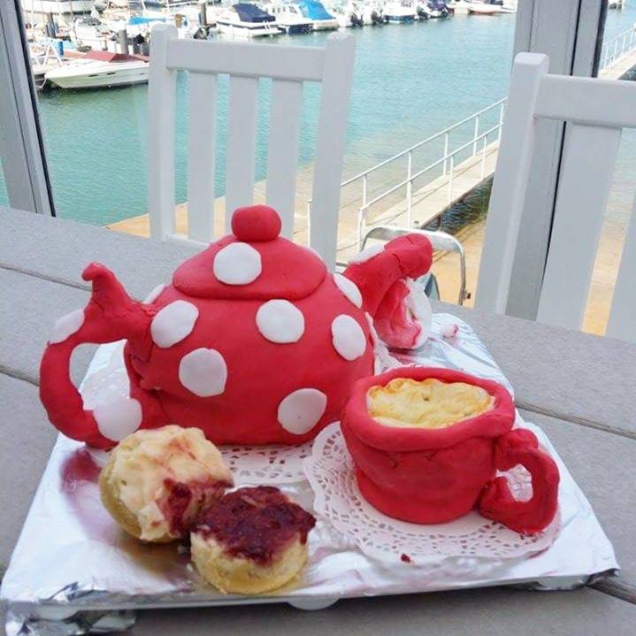 Afternoon tea cake - The Great British Bake Off