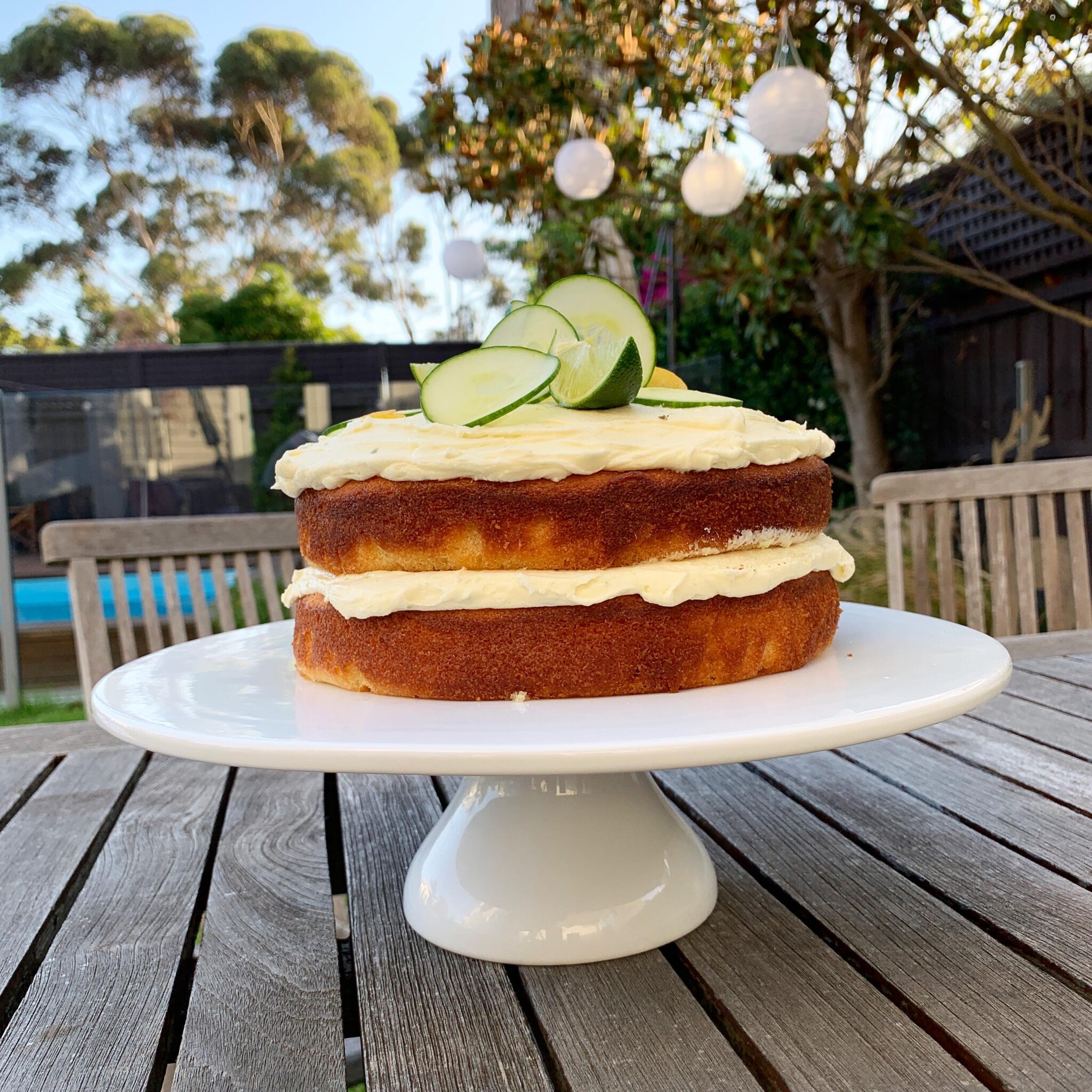 Gin and tonic cake - The Great British Bake Off