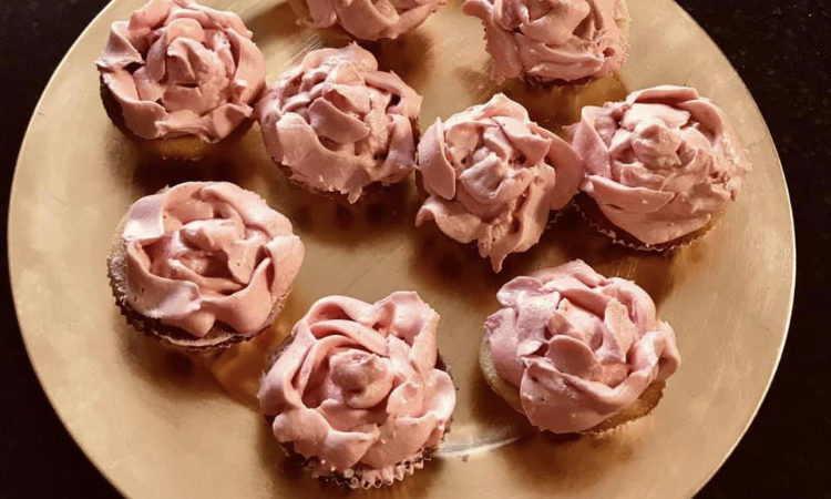Buttercream Roses Cupcakes - The Great British Bake Off | The Great ...