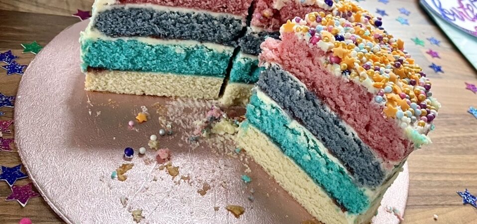 Layer cake - The Great British Bake Off | The Great British Bake Off