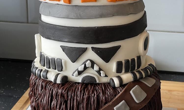 Star Wars Trilogy cake - The Great British Bake Off | The Great British ...