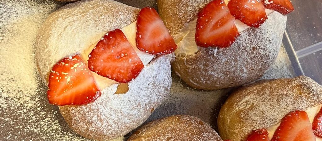 Devonshire Splits - The Great British Bake Off | The Great British Bake Off