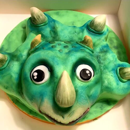 Dinosaur cake - The Great British Bake Off | The Great British Bake Off
