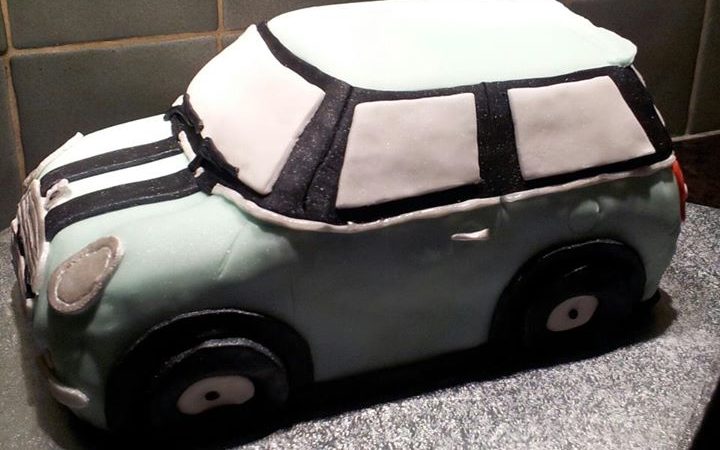 Mini cake - The Great British Bake Off | The Great British Bake Off