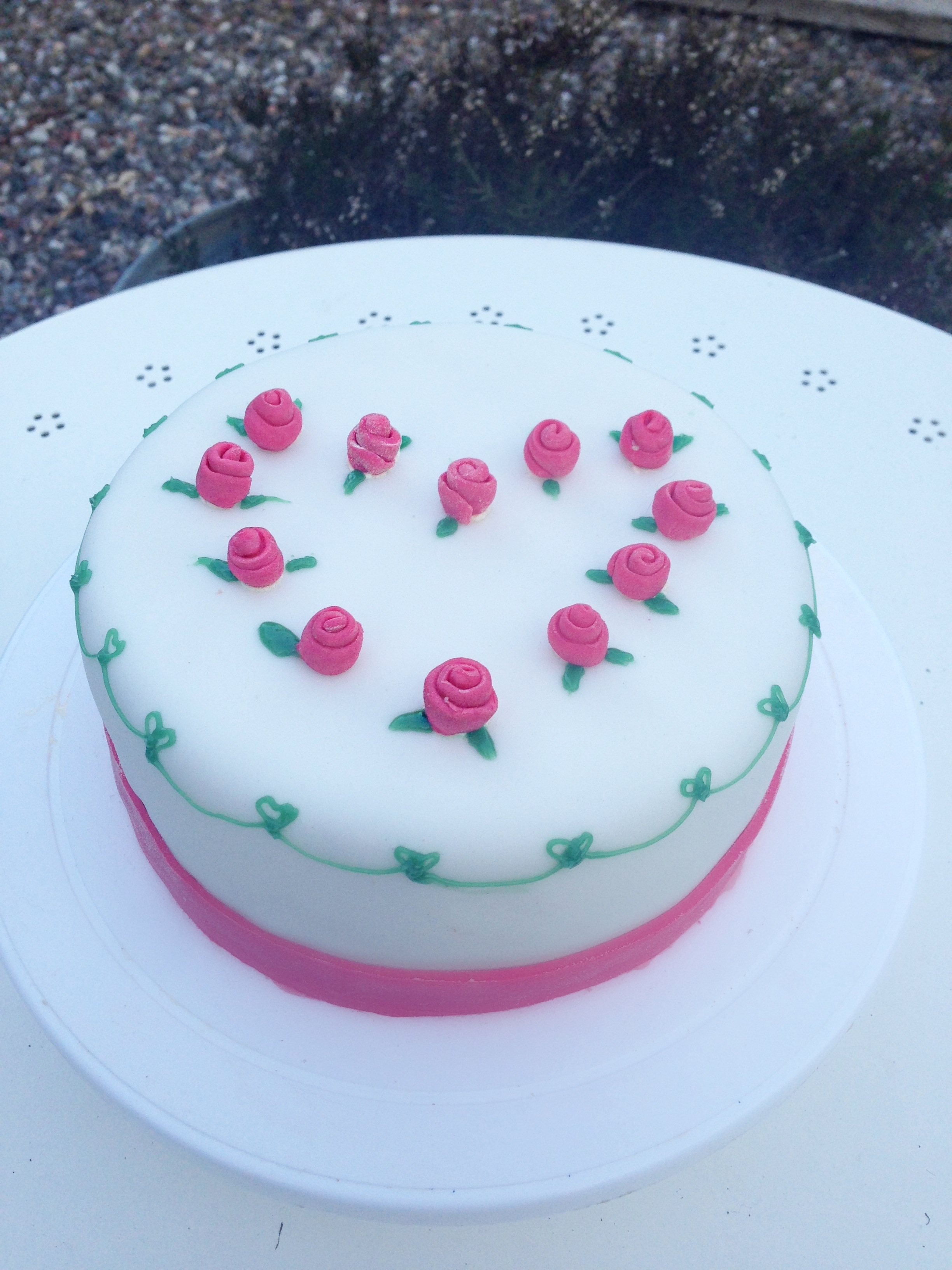 Rose cake - The Great British Bake Off