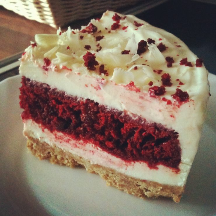 Red velvet cheesecake - The Great British Bake Off