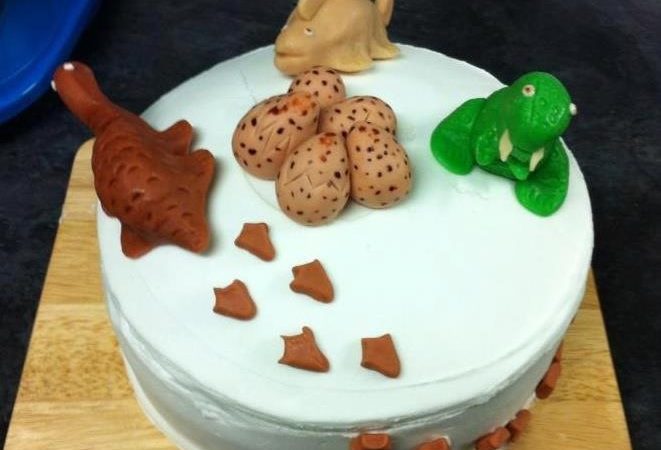 Vanilla dinosaur cake - The Great British Bake Off | The Great British ...