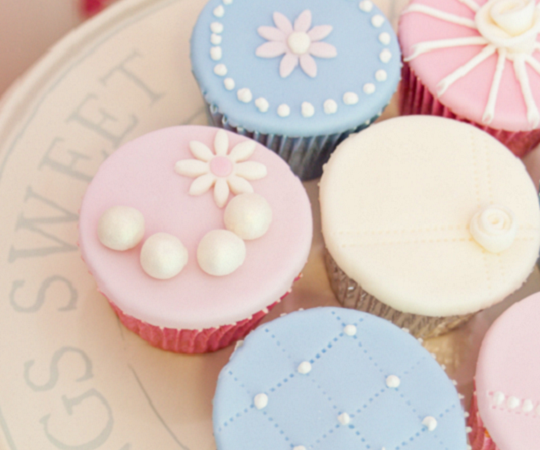 Vintage cupcakes | The Great British Bake Off